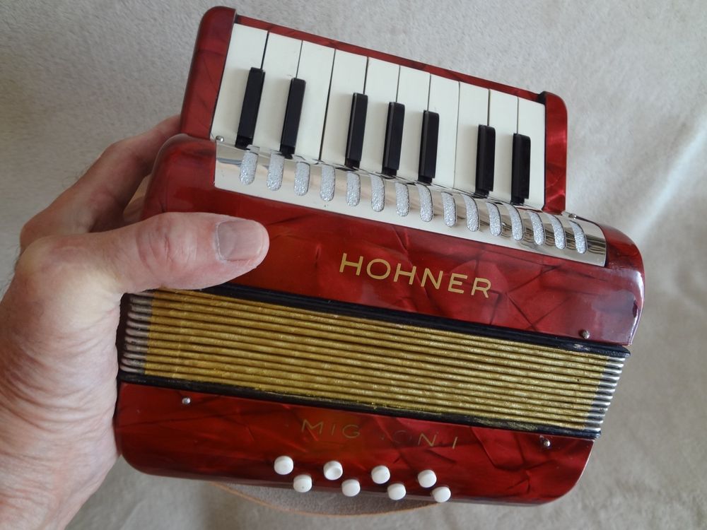 Petit Accordéon Hohner Mignon I - Remis à neuf+ housse Réf01 (Gebraucht ...