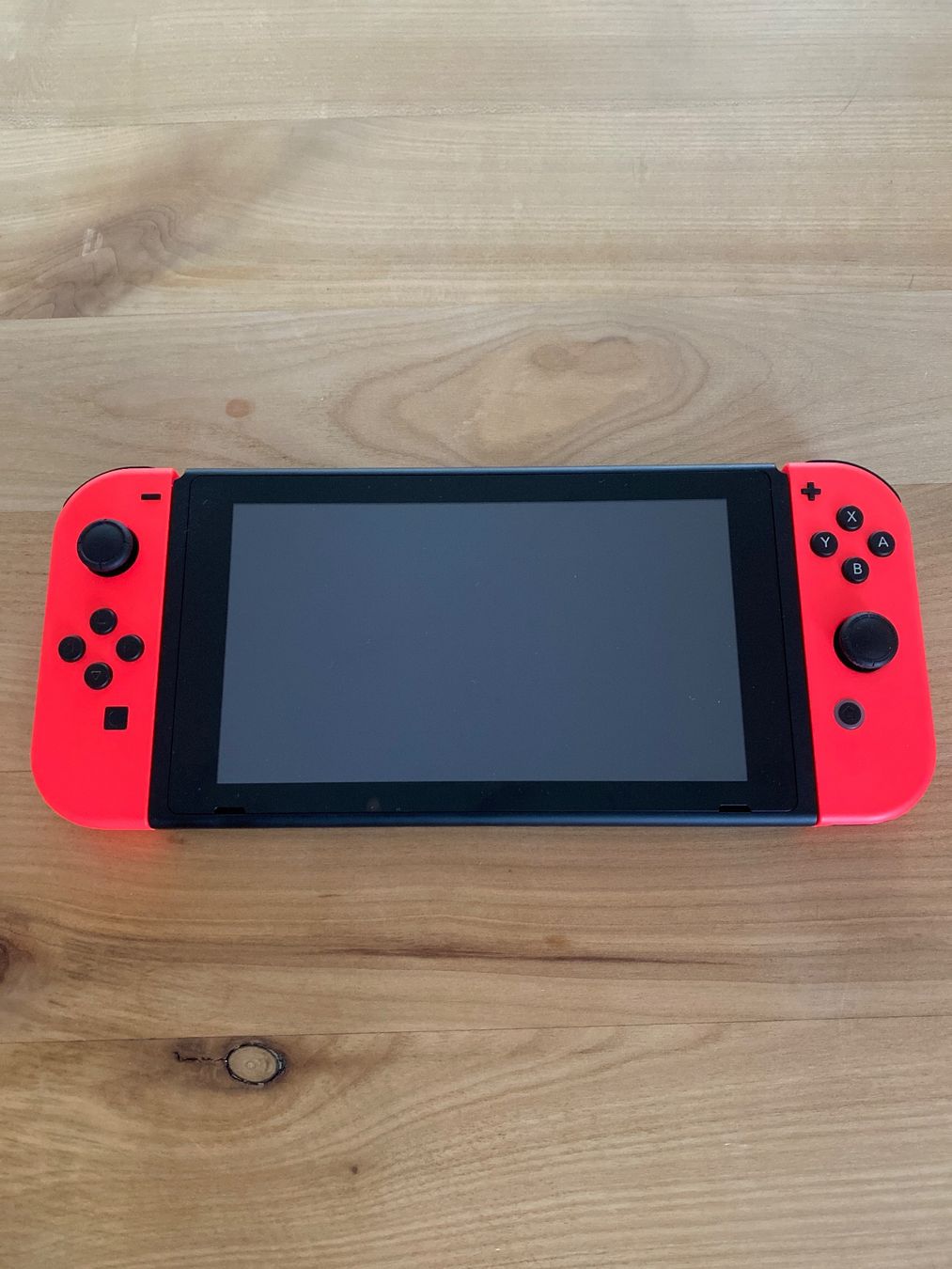 Nintendo Switch Konsole Rot, Top Zustand! (Gebraucht) in Beckenried für ...