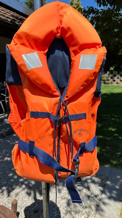FESTSTOFFWESTE 100N ORANGE (Gebraucht) in Lenggenwil für CHF 10 – mit ...