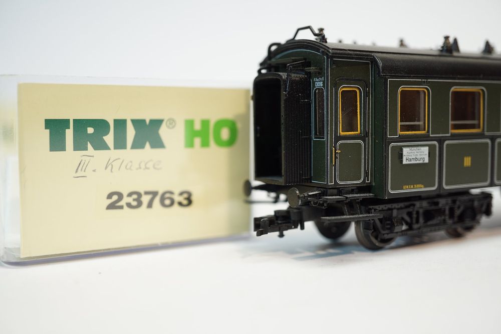 2j Trix HO 23763 Bayer. Schnellzugwagen 3. Klasse 2) (Gebraucht) in Uetendorf für CHF 37 – mit ...