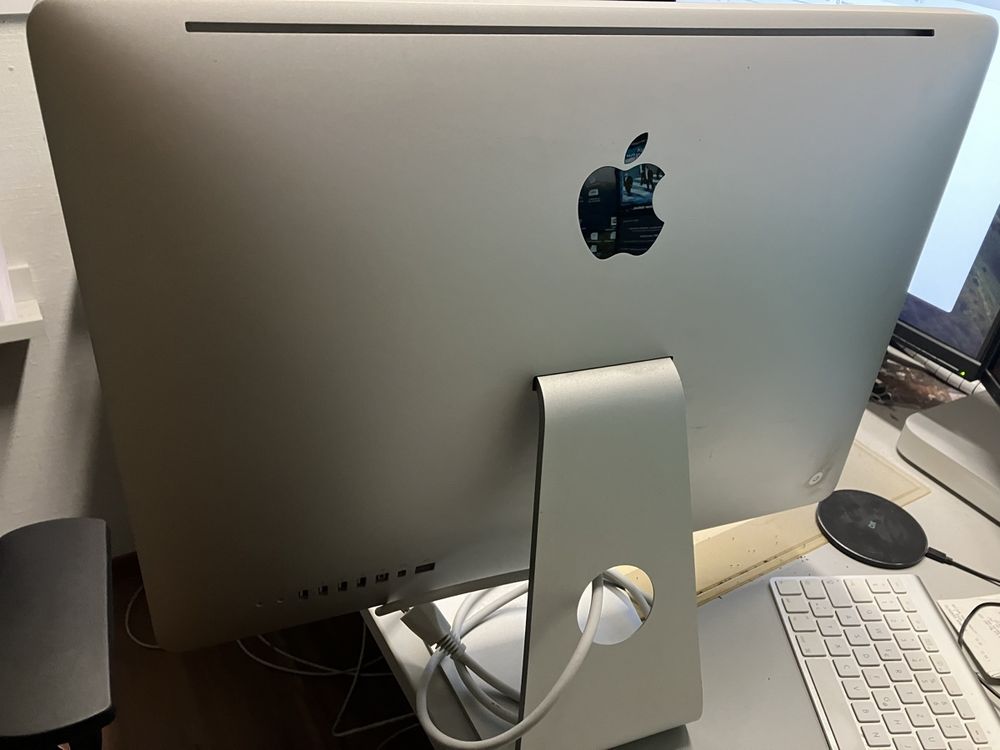 iMac 21.5inch / Mid 2010 | Kaufen auf Ricardo
