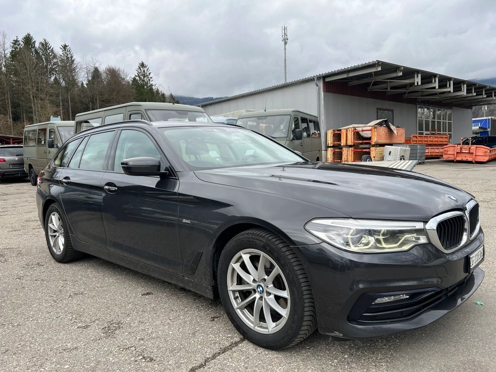 BMW 520d xDrive Touring Sport Line Aut. !!Frisch ab MFK!! | Kaufen auf Ricardo