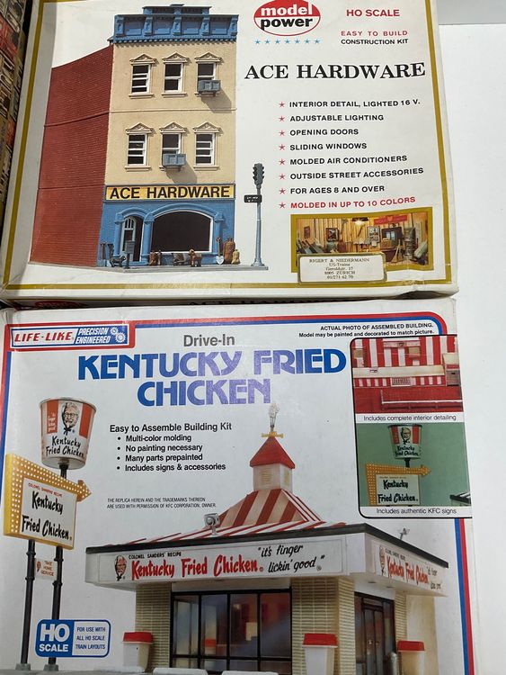 Konvolut an US Gebäude Bausätze in H0, Con-Cor und Model Po. (Gebraucht ...