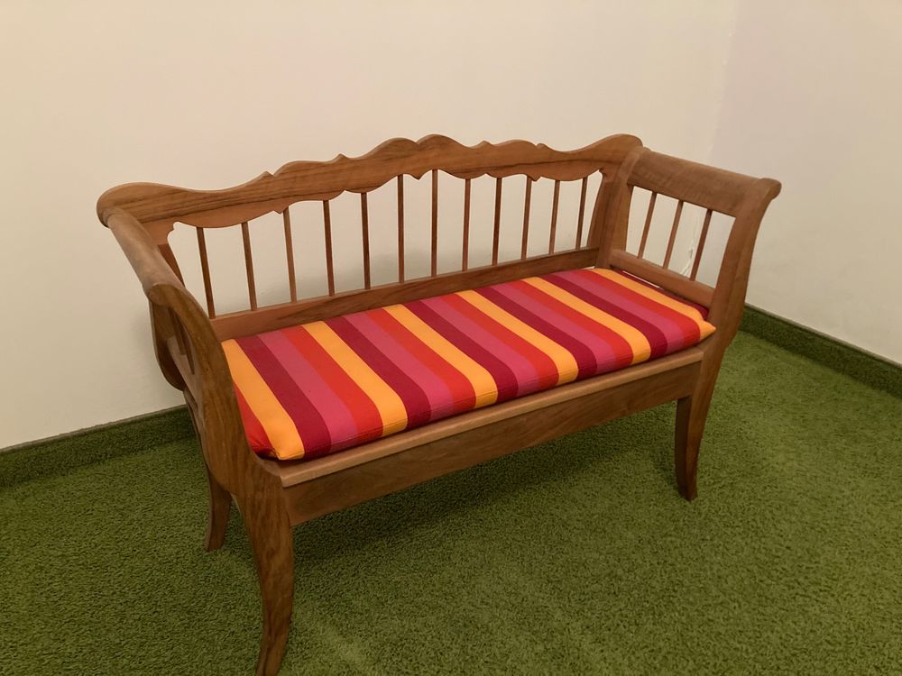 Bank klein (Gebraucht) in für CHF 15 – nur Abholung auf Ricardo kaufen