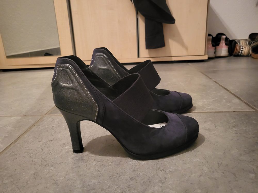 Talon Adidas 36.2/3 (D'occasion) à Bassecourt pour CHF 12 – avec ...