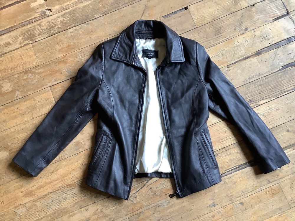Veste en cuir d’agneau courte, noire T S (D'occasion) à fribourg pour CHF 55 – avec livraison ...