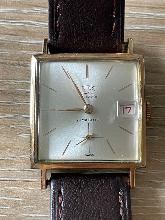 Seltene quadratische Vintage-Uhr „Intex“ mit 17 Steinen (Gebraucht) in ...