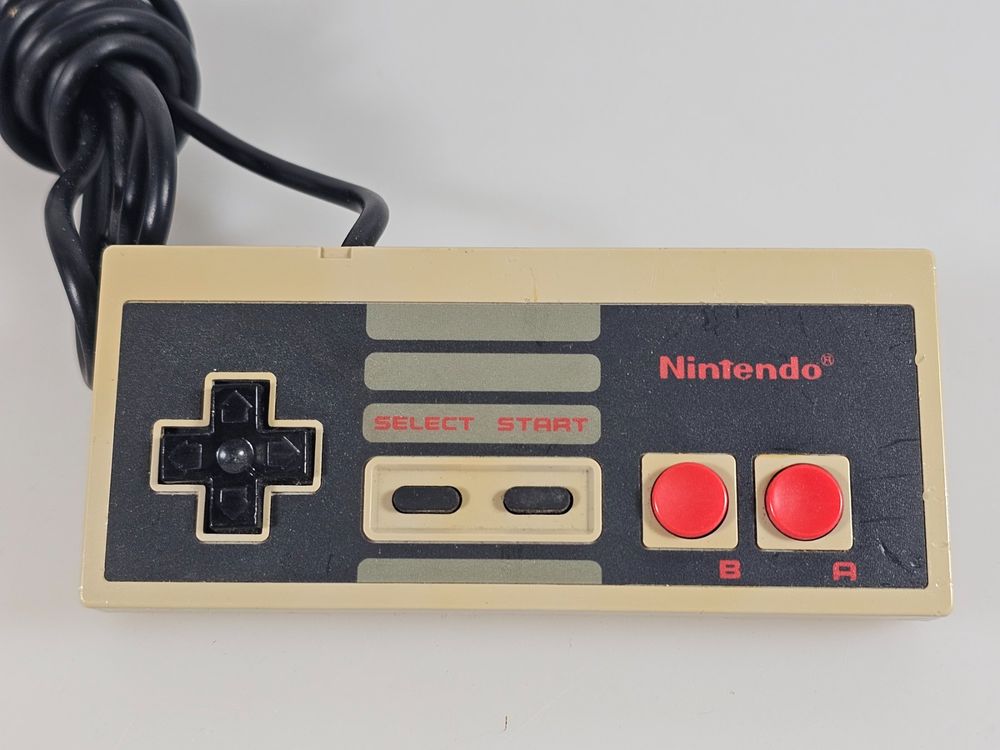 Nintendo NES Controller - Original (Gebraucht) in Affoltern am Albis ...