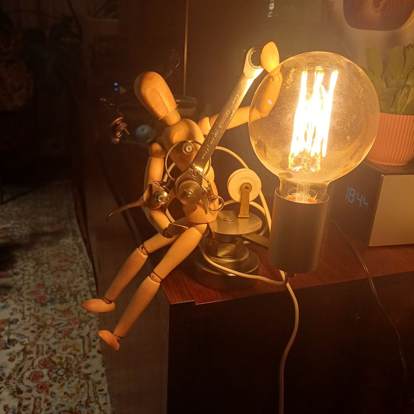 Lampe mannequin articulé 😜 (D'occasion) à Le Locle pour CHF 170 ...