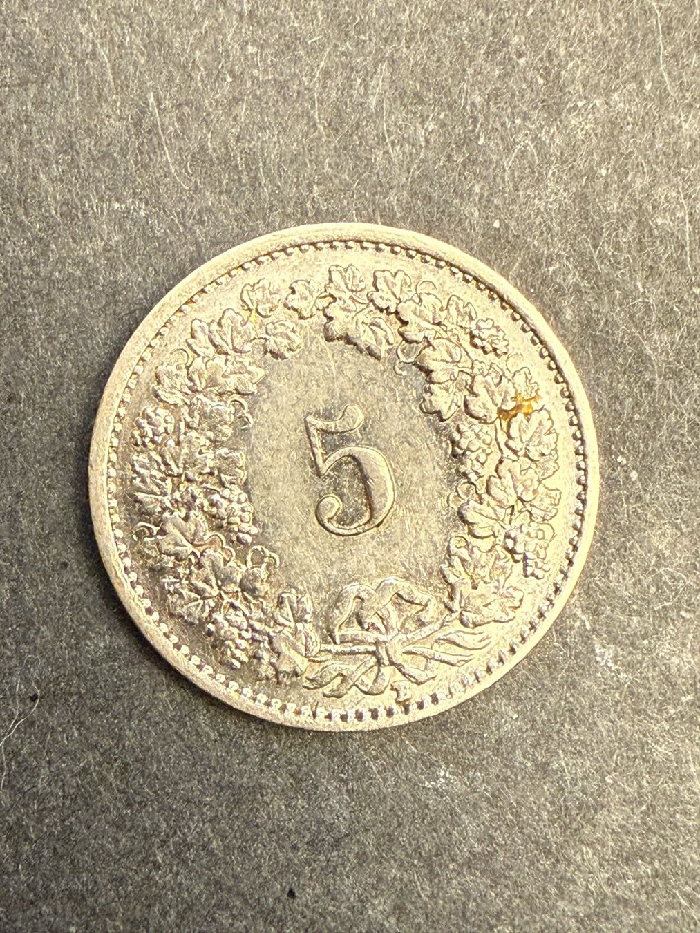 5 Schweizer Rappen 1941 – seltene Kleinmünze Schweiz (Gebraucht) in Caslano für CHF 4 – mit ...