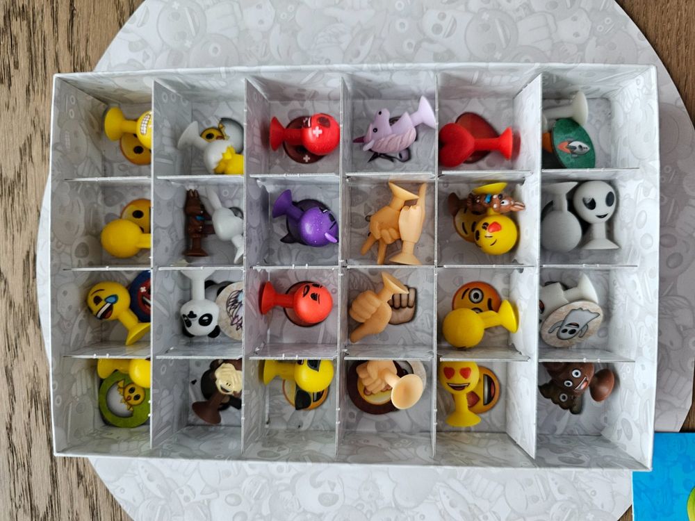 Sammel Set Saugn pfe Emojis In Sammelbox Komplett Gebraucht In