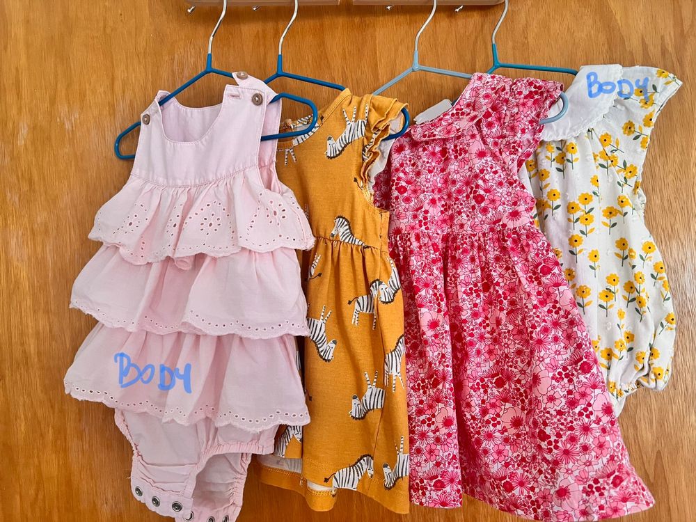 4 piece MÄDCHEN/GIRL SET 2 DRESSES AND 2 BODY CUTE SUSS BABY | Kaufen ...
