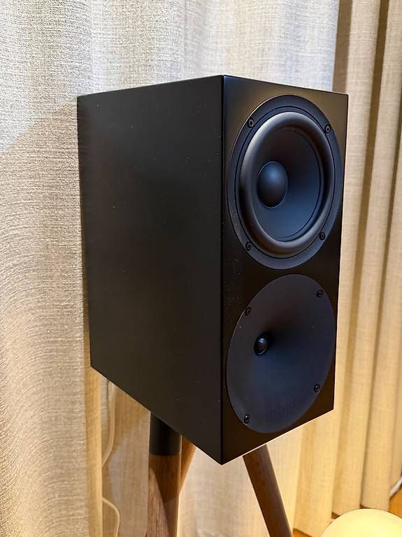 Buchardt Audio S400 MK2 seidenmatt inkl. Ständer (Gebraucht) in ...