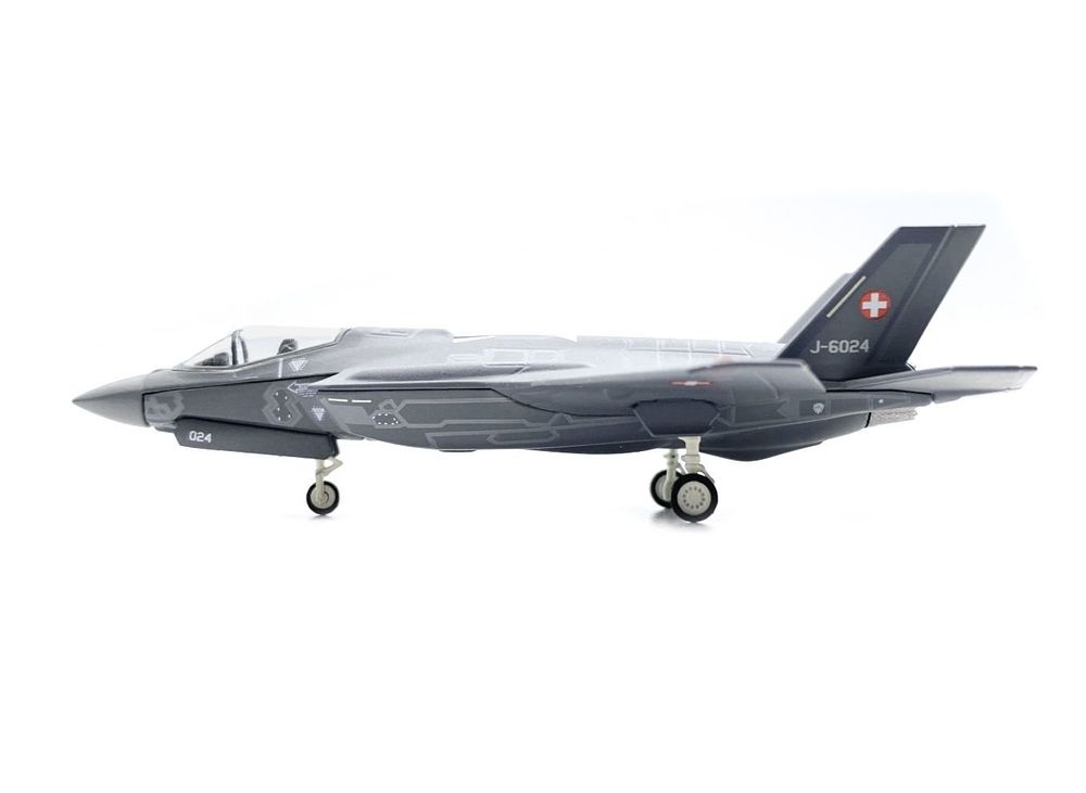 Lockheed Martin F-35A Swiss Air Force, 1/200 | Kaufen auf Ricardo