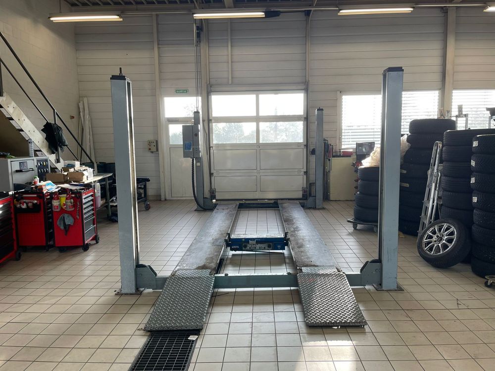 Lift 4 colonnes STENHOJ DK-7150 max 4'000 Kg (Gebraucht) in Delémont für CHF 500 – nur Abholung ...