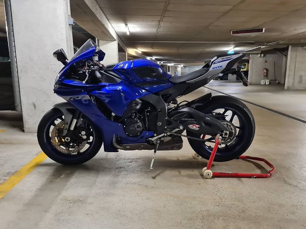 Yamaha R1 RN65, 2021, 8800km, frisch ab Service (Gebraucht) in Illnau ...