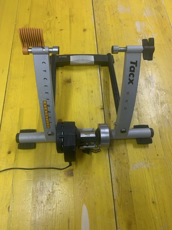 Tacx Cycle Force Basic Rollentrainer | Kaufen auf Ricardo