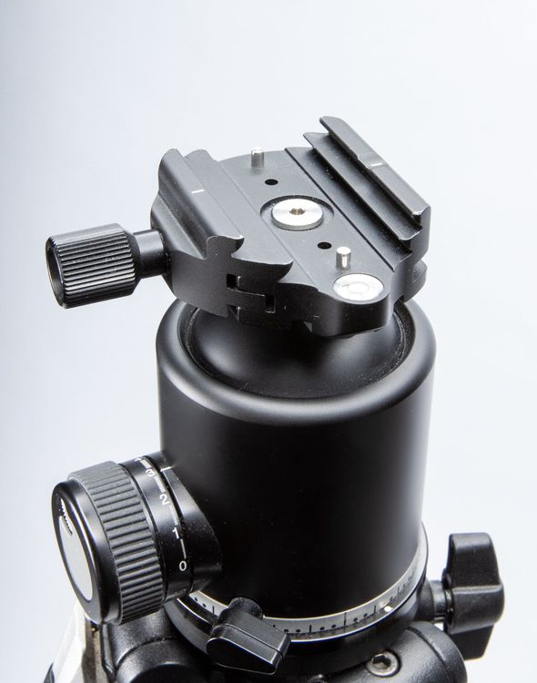 Arca Swiss Z1 + Monoball + Manfrotto 055 XPROB (Gebraucht) in Basel für ...