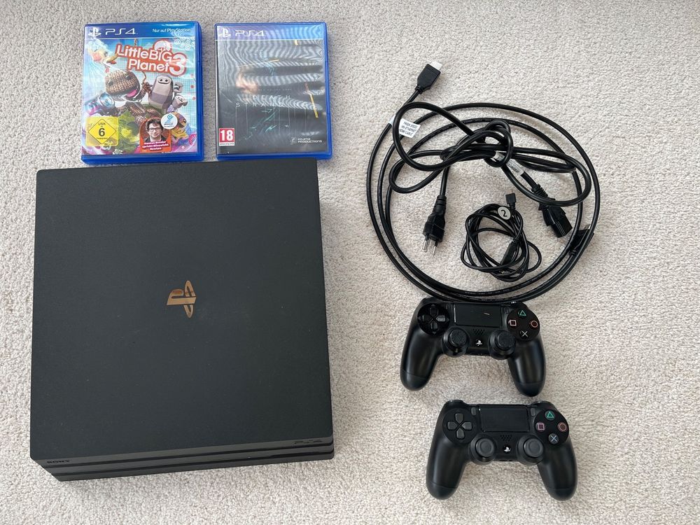 Playstation 4 Pro + 2 Controller + 2 Spiele (Gebraucht) in ...