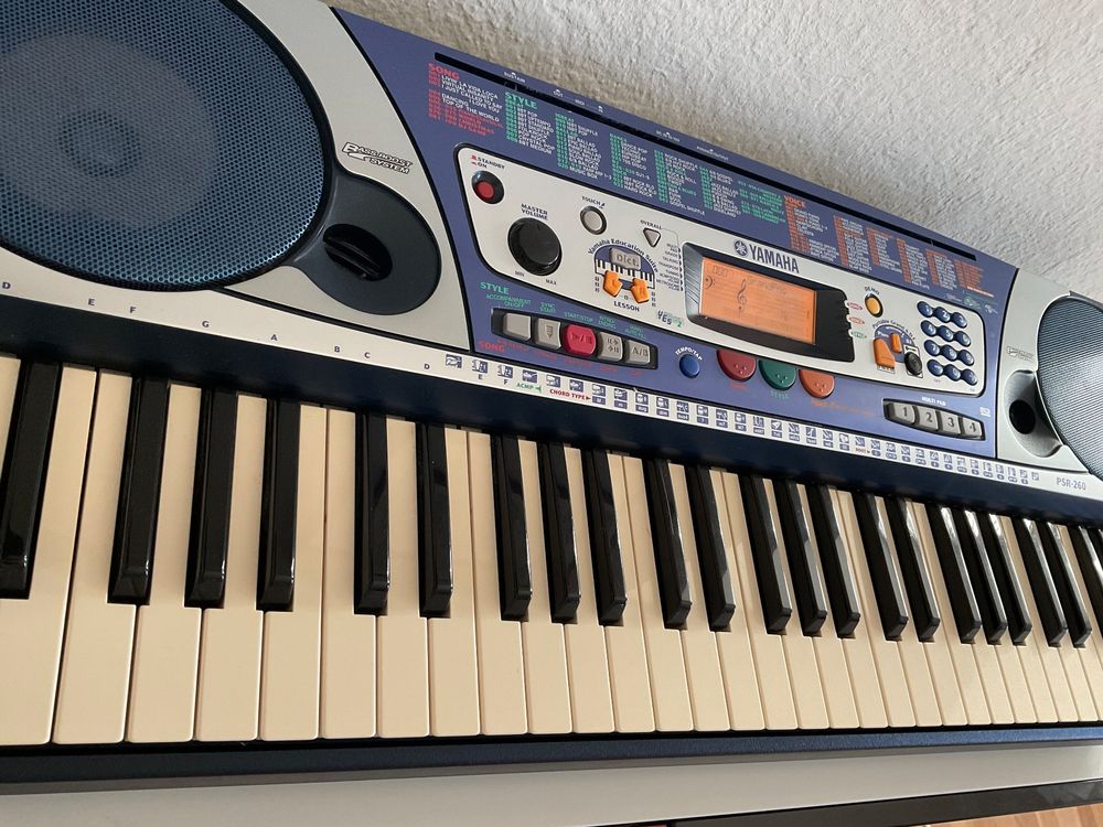 Keyboard Yamaha -PSR 260 (Gebraucht) in Binningen für CHF 19 – nur ...
