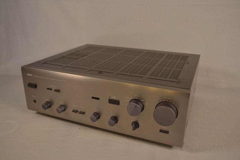 YAMAHA Natural Sound Stereo Amplifier AX-550 | Kaufen auf Ricardo