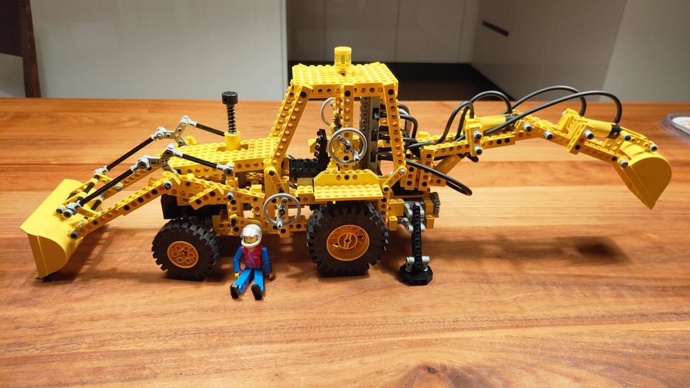 Lego 8862 Technic Bagger Trax mit Pneumatik (Gebraucht) in Erstfeld für ...