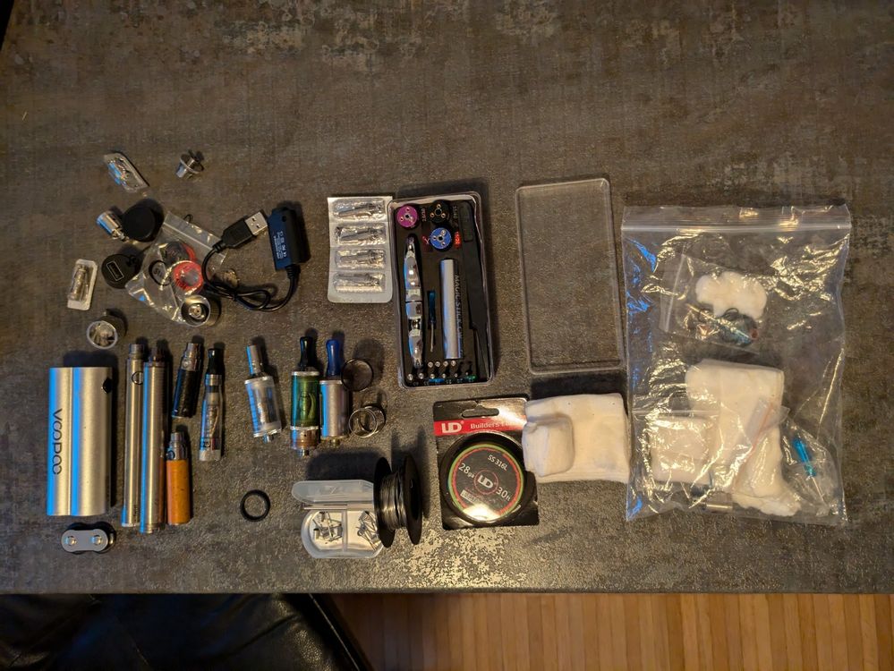 Vaping Sachen Box Mods, Coils etc | Kaufen auf Ricardo