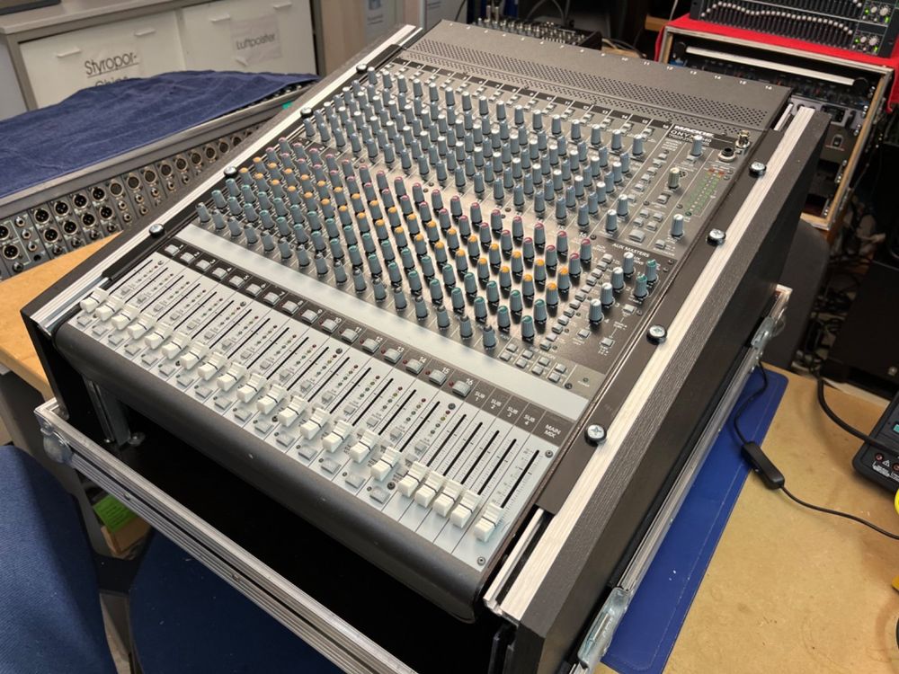 MACKIE ONYX 1640 Analogmixer mit FIREWIRE I/O-Karte (Gebraucht) in Schaffhausen für CHF 449 ...