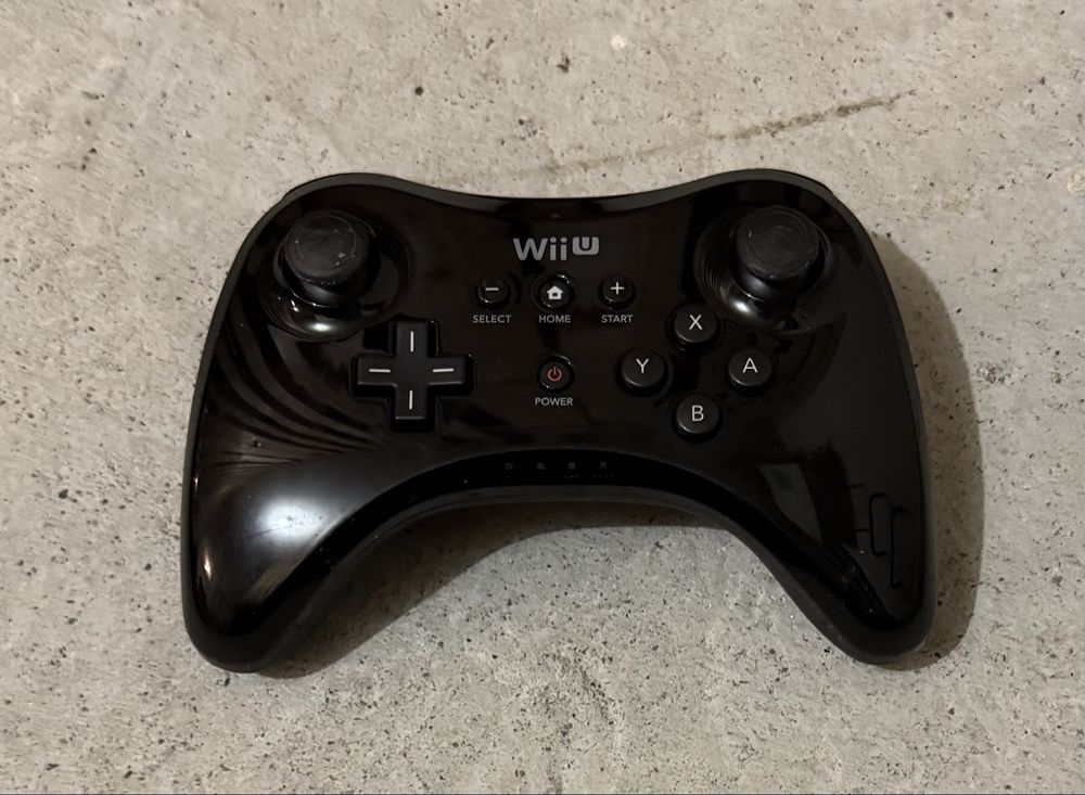 Nintendo Wii U Pro Controller | Kaufen auf Ricardo