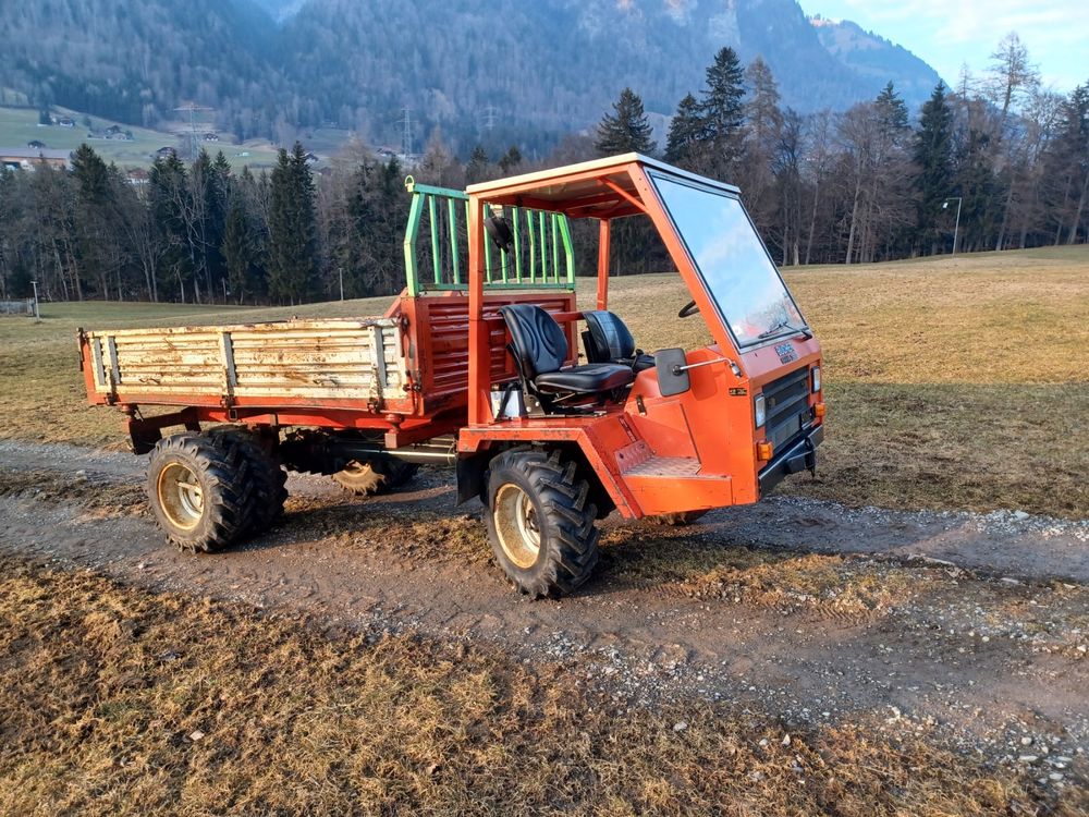 Zu verkaufen Transporter, Bucher 2800, mit Dreiseitenkipper (Gebraucht ...
