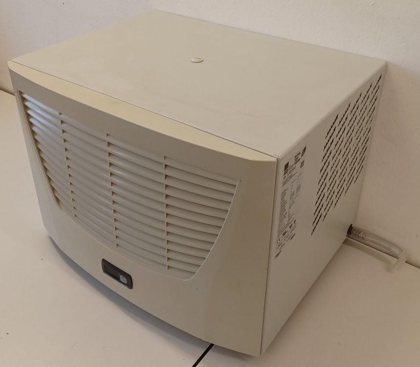 Rittal SK 3383.500 Enclosure Cooling Unit (Defekt) in Niederdorf für ...