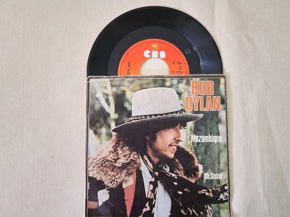 Bob Dylan Single – Mozambique (Gebraucht) in Root für CHF 7 – mit ...