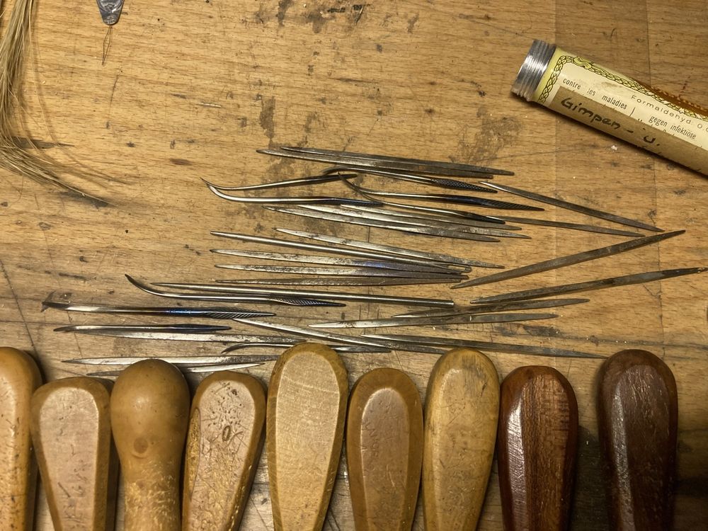 SATTLER MATERIAL LEDER (Gebraucht) in Bottmingen für CHF 200 – mit ...