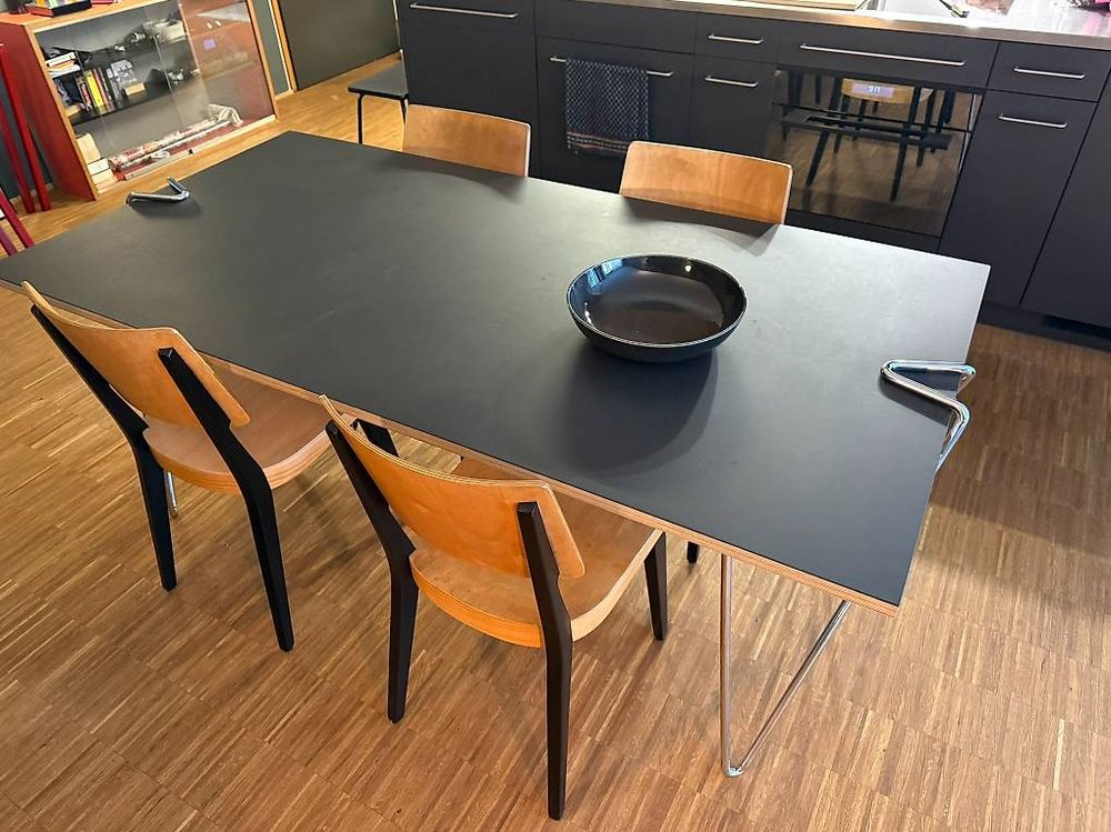 Tisch Mit Linoleum Platte
