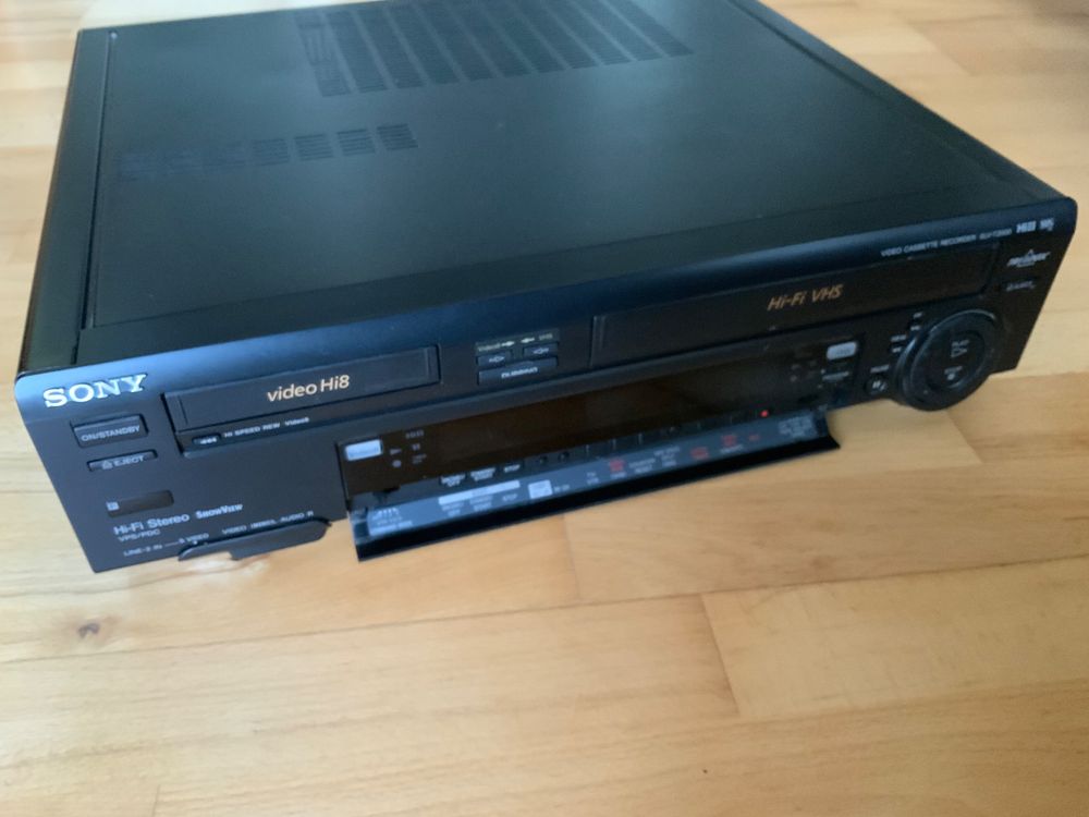 Sony SLV-T2000 High-End Hi8 / VHS-Recorder Kombination (Gebraucht) in Wollmatingen für CHF 450 ...