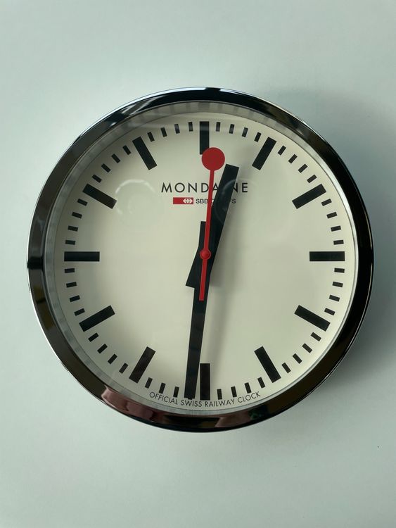 Mondaine Wanduhr Official Swiss Railway Clock (Gebraucht) in Zürich für ...