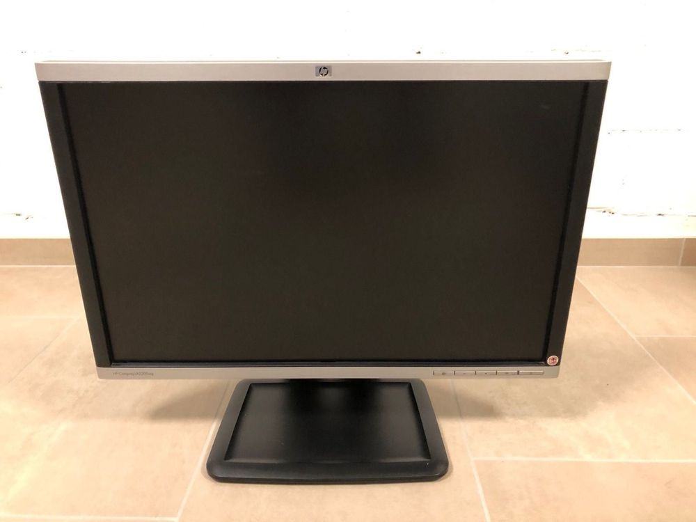 Bildschirm HP Compaq LA 2205 wg (Gebraucht) in Bubikon für CHF 20 – mit ...