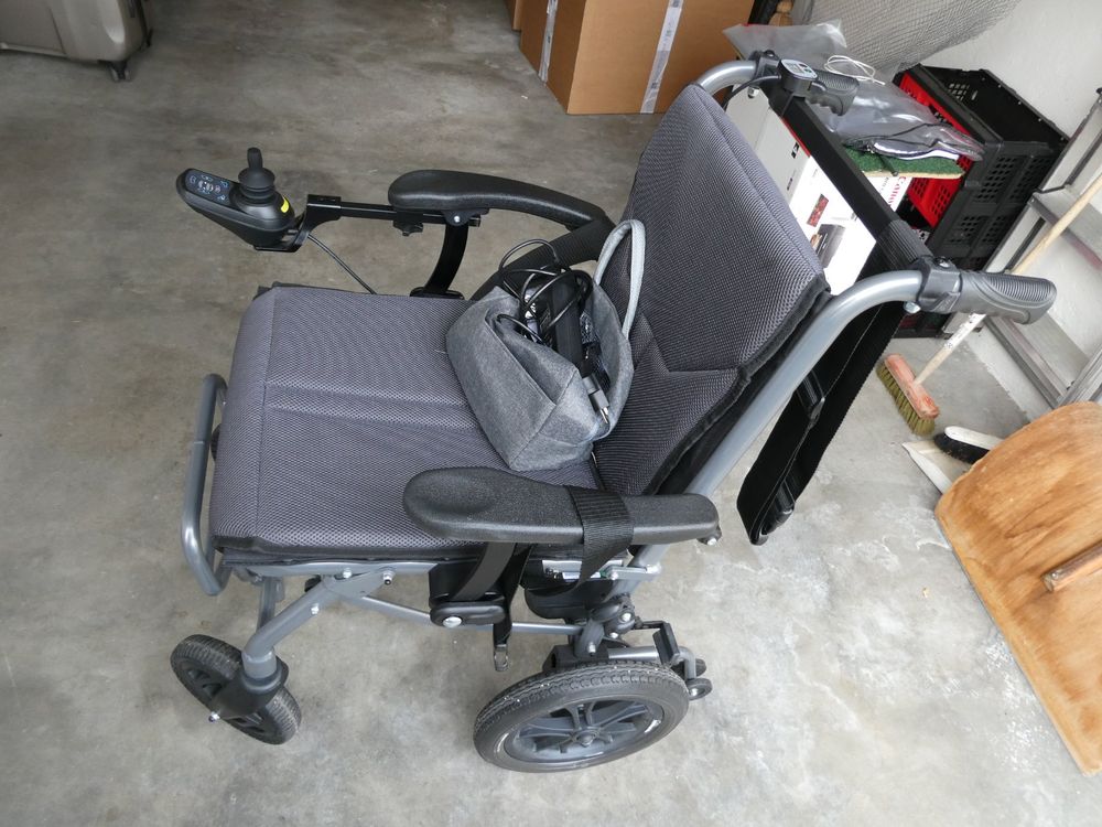 eFoldi Powerchair Mod. HBLD3-D Falt Elektro Rollstuhl (Neu (gemäss ...