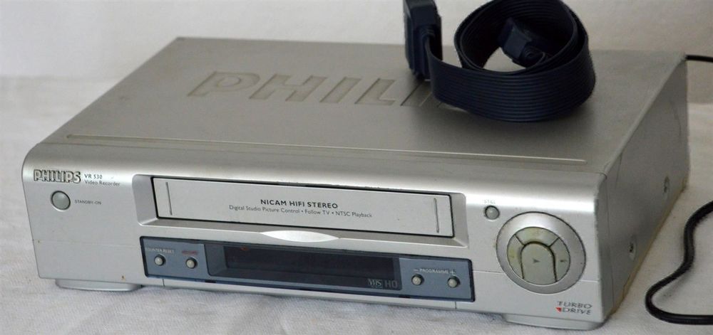 Videorecorder VHS Philips VR530 magnétoscope (Gebraucht) in Collonges ...