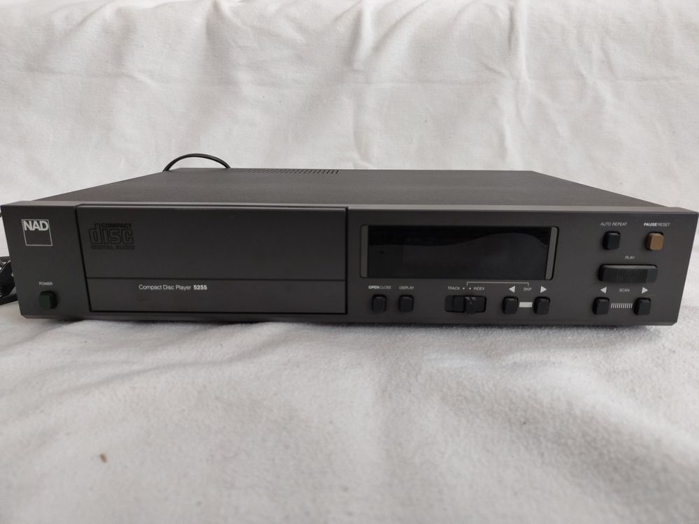 Lecteur CD (Compact Disc Player) NAD modèle 5255 (Gebraucht) in Uster ...