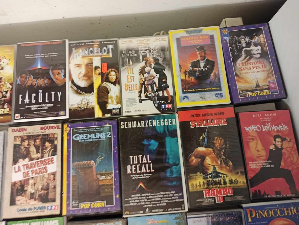27 X VHS (Gebraucht) in für CHF 12 – mit Lieferung auf Ricardo kaufen