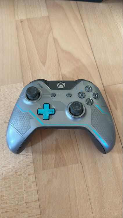 Xbox One Controller - Limited Edition UNSC (Defekt) in Affoltern am ...