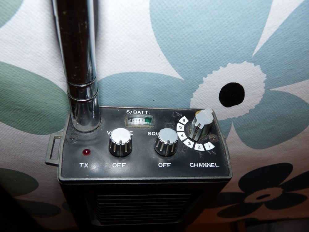 CB Funk ISAM 6 Handfunkgeräte 6 Kanal / 12x gequarzt (Gebraucht) in ...