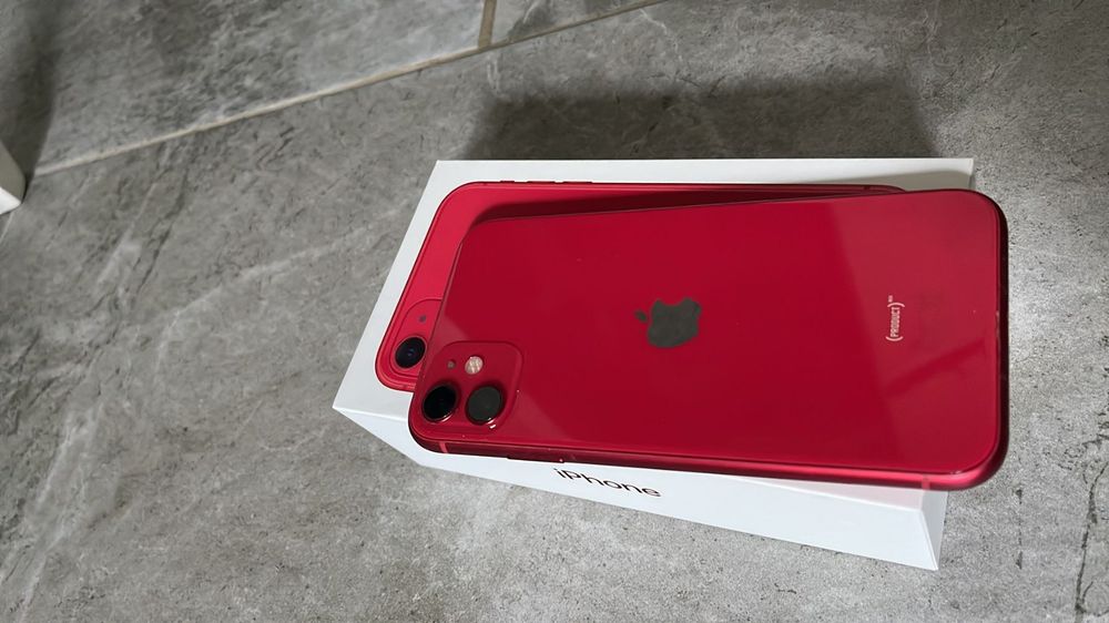 iPhone 11 red | Kaufen auf Ricardo