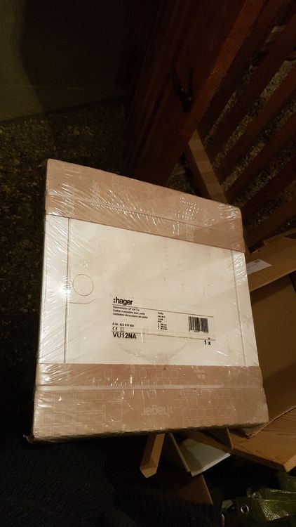 Hager UP UV Verteiler Volta VU12NA Sicherungskasten (Neu (gemäss ...