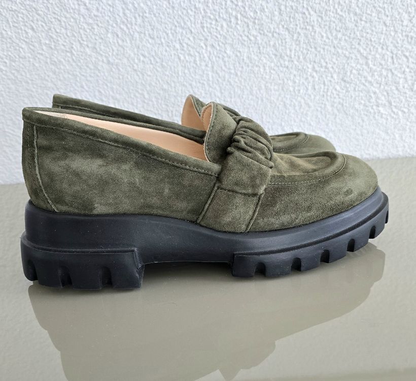 AGL Loafer grün 37 Wildleder (Neu und originalverpackt) in Untereggen ...