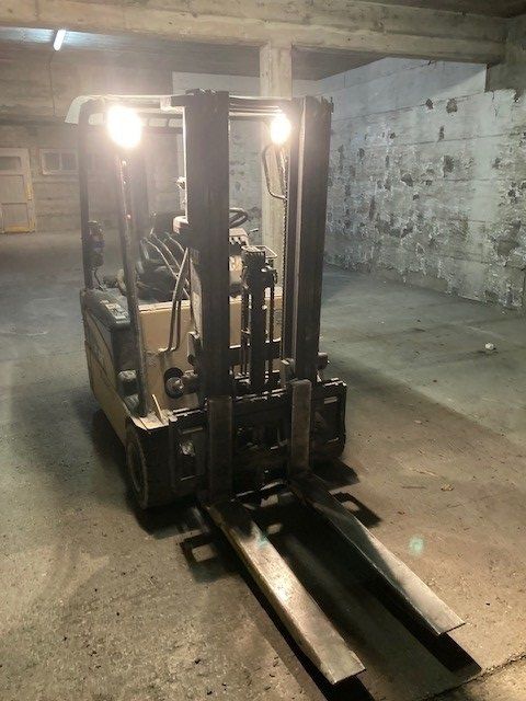 CAT elektro Stapler | Kaufen auf Ricardo