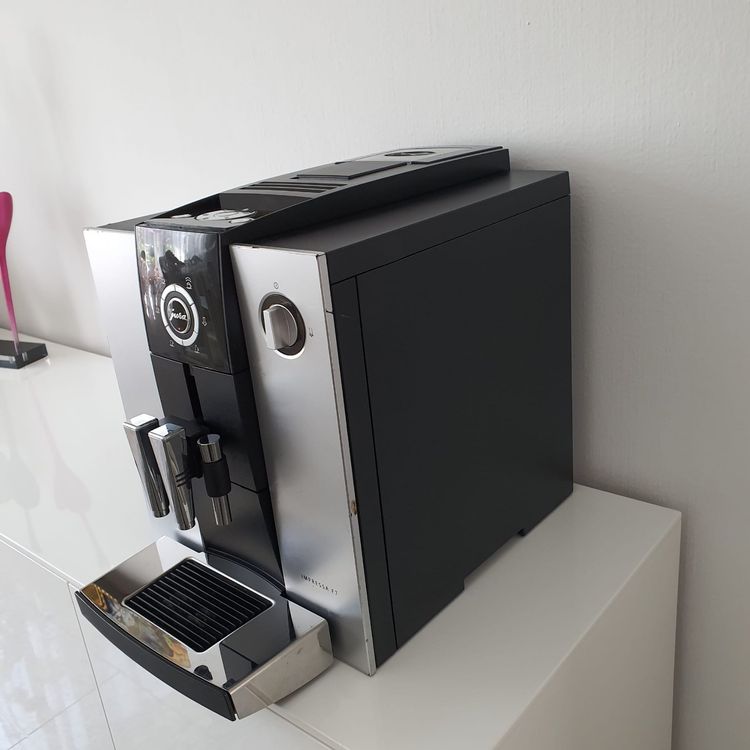 JURA IMPRESSA F7 FRISCH REVIDIERT (Gebraucht) in amriswil für CHF 250 – mit Lieferung auf ...