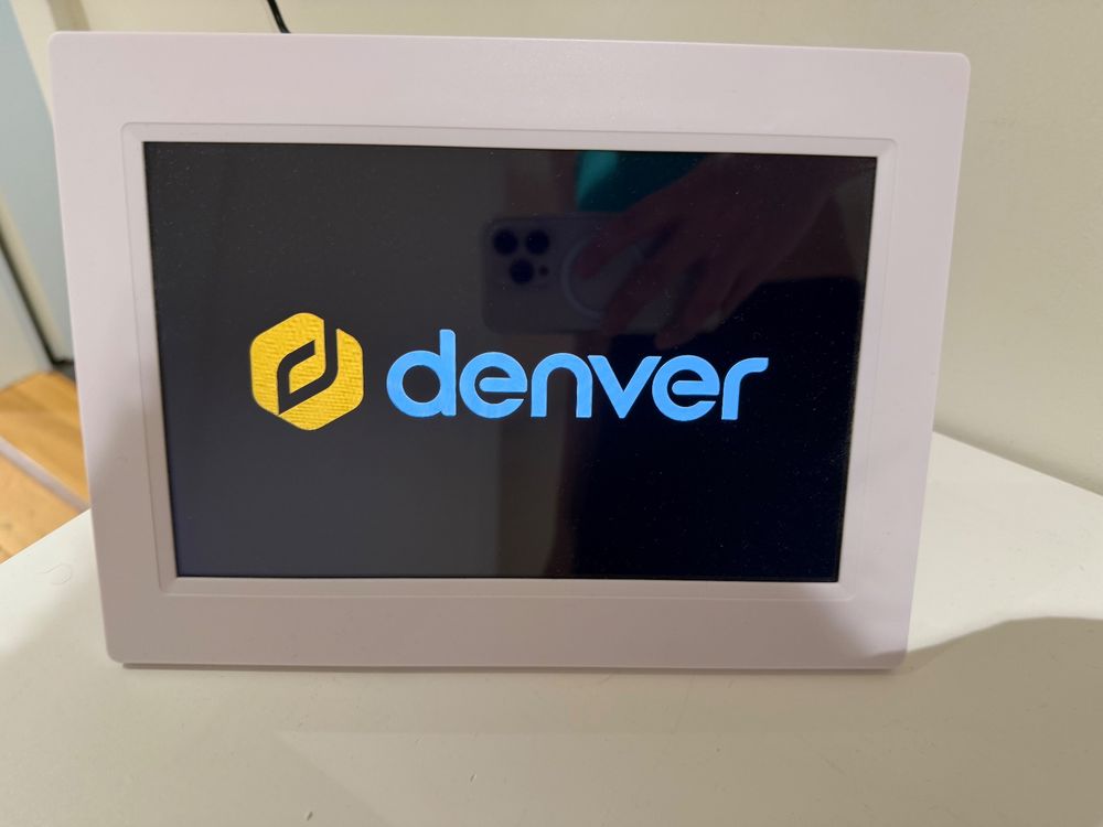 Denver digital frame (Gebraucht) in Zürich für CHF 20 – nur Abholung ...