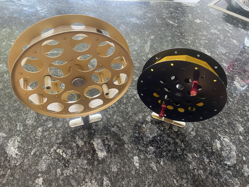 2 Fischerrollen (Gebraucht) in Dübendorf für CHF 30 – mit Lieferung auf ...